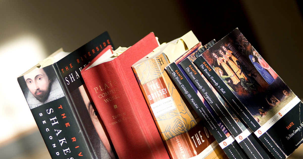 Welcome, Future STUdents! - St Thomas University